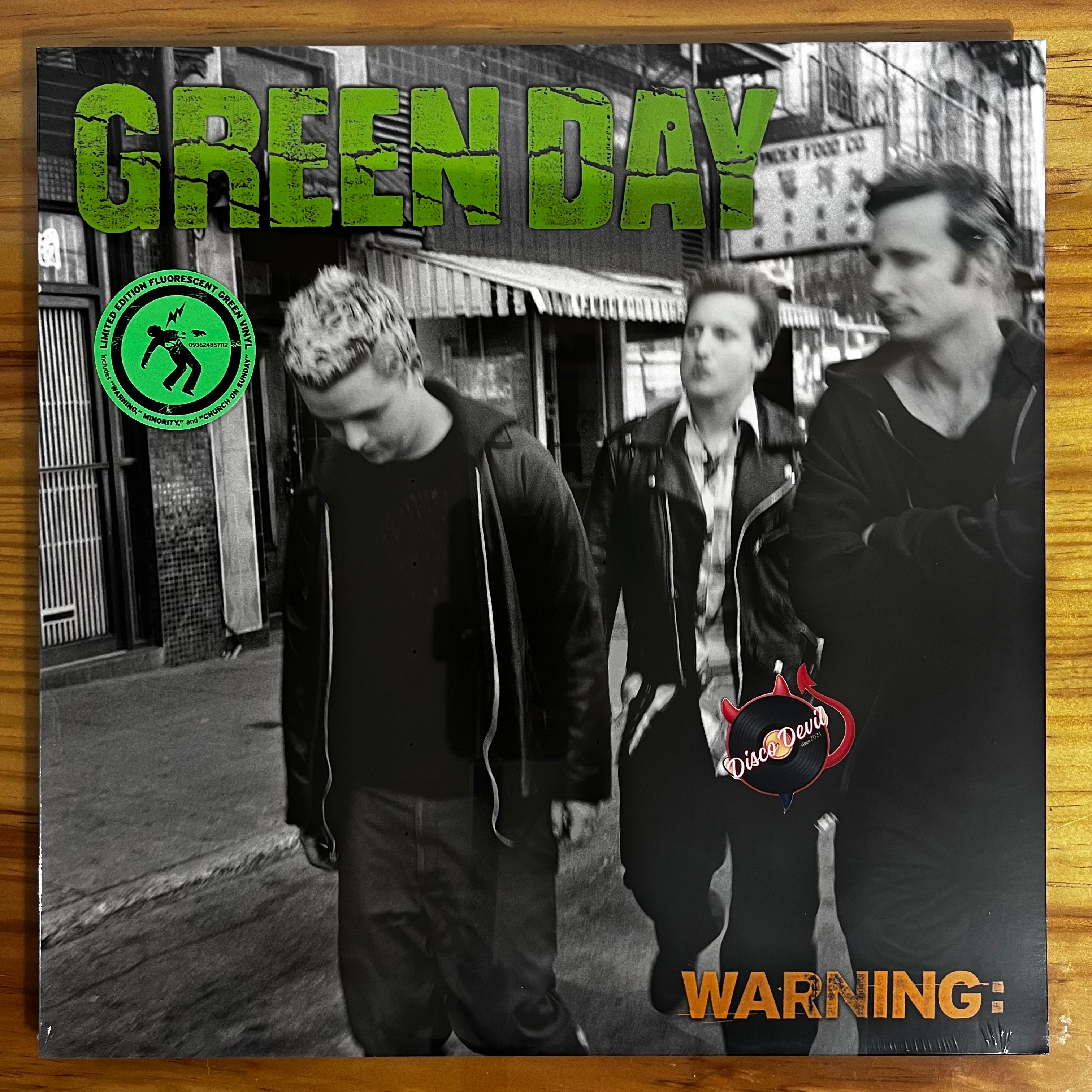 Green Day - Warning – Disco Devil | Página Oficial
