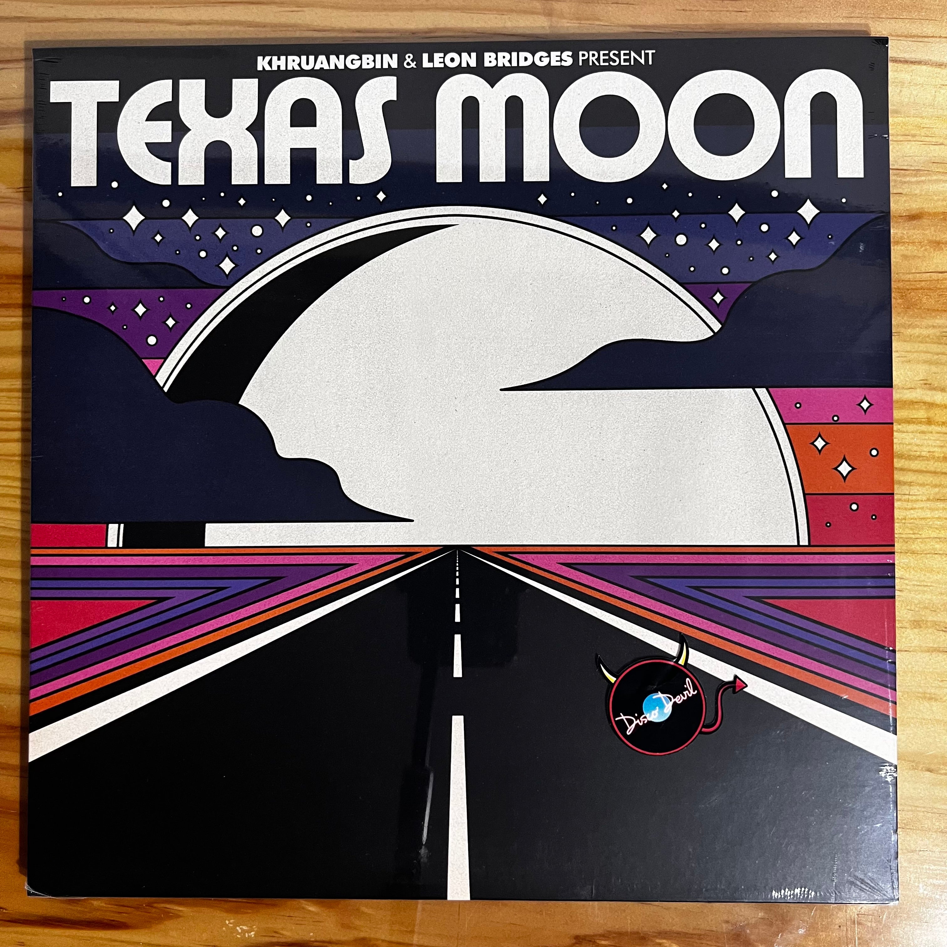 Khruangbin - Texas Moon – Disco Devil | Página Oficial