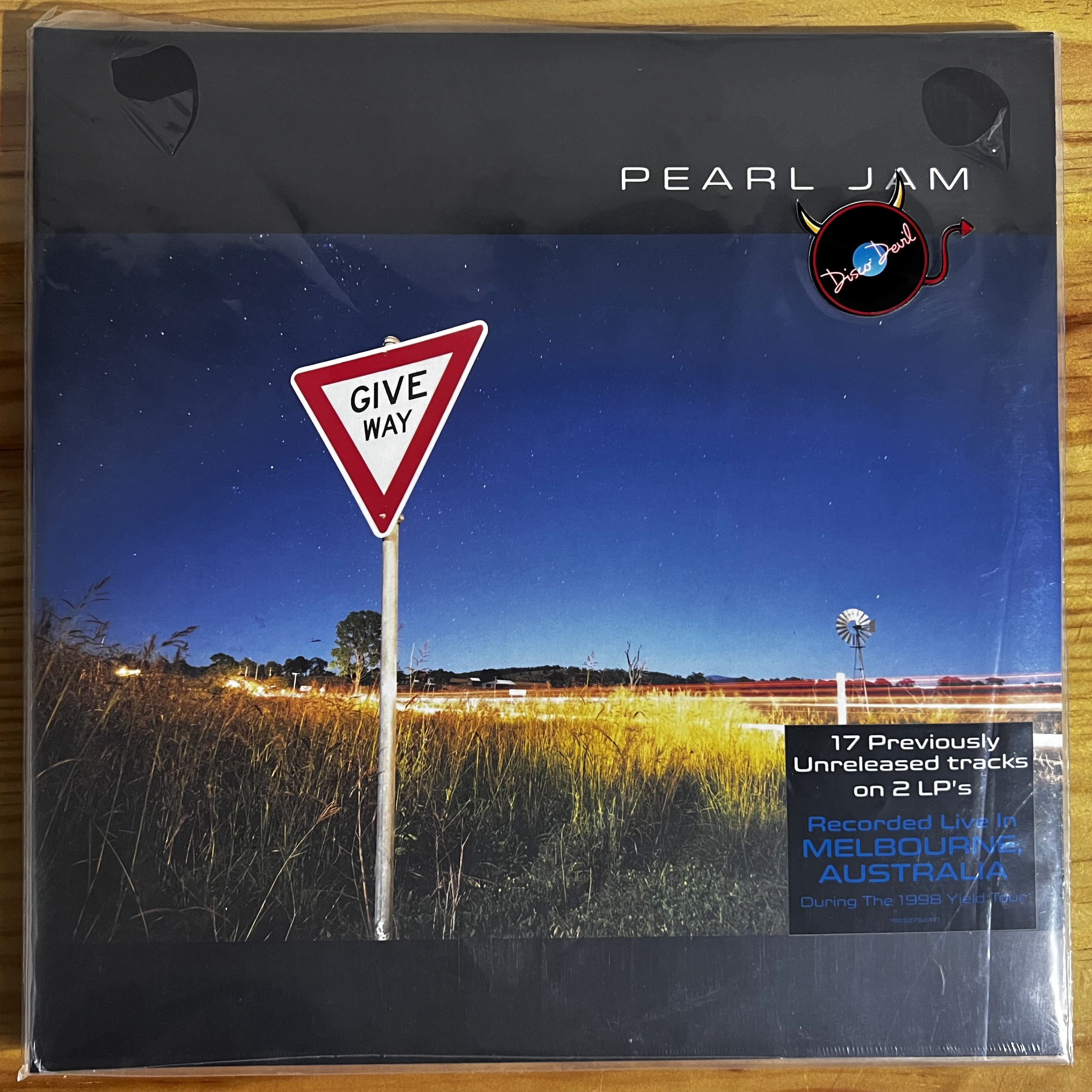 Pearl Jam - Give Way, RSD – Disco Devil | Página Oficial