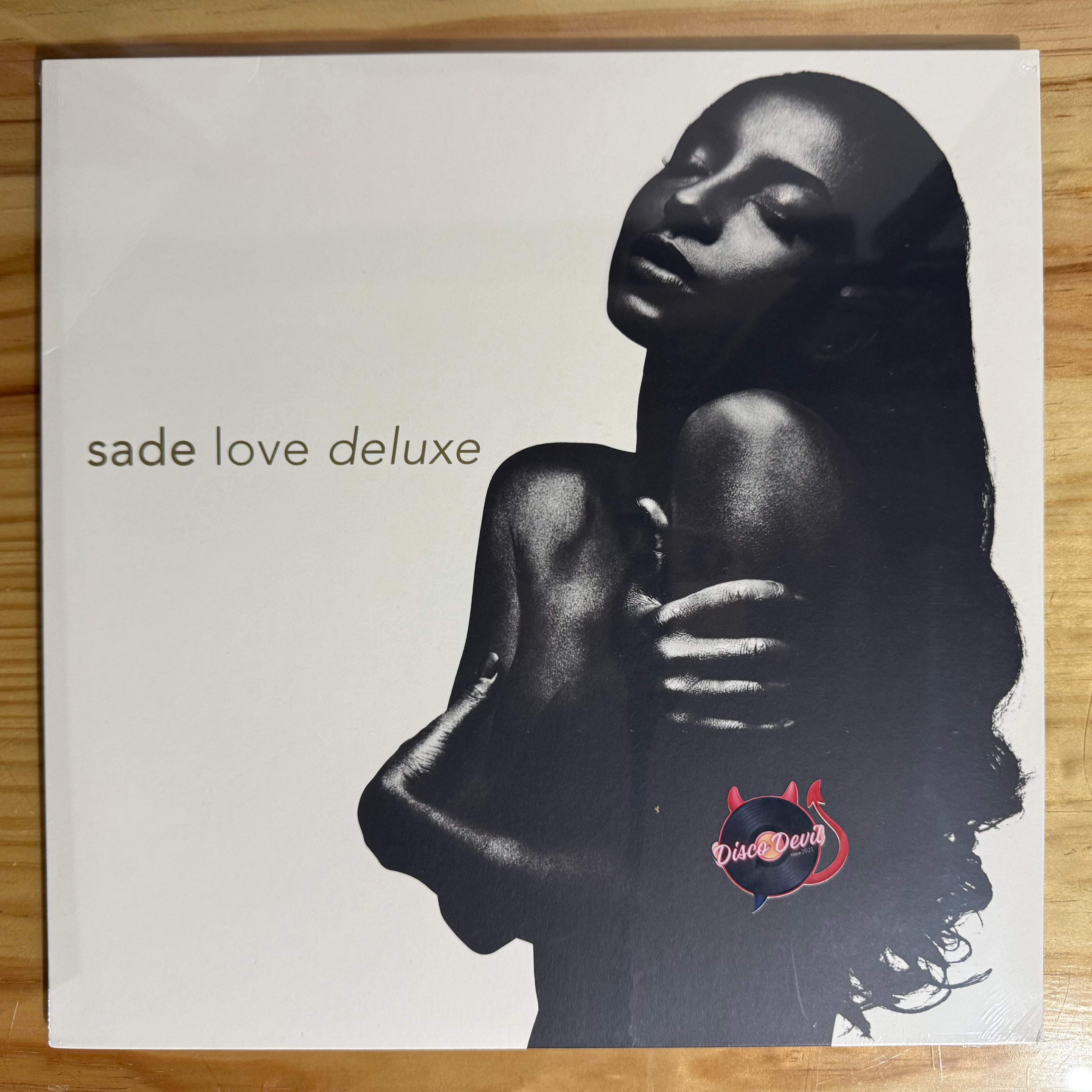 Sade - Love Deluxe – Disco Devil | Página Oficial